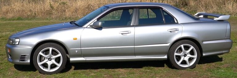 ER34 4ドア フルノーマル状態で360度 全体写真 | R34-SKYLINE.COM