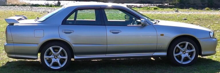 ER34 4ドア フルノーマル状態で360度 全体写真 | R34-SKYLINE.COM